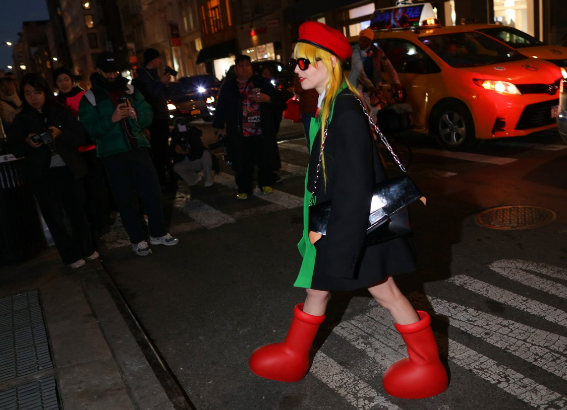 The "MSCHF Big Red Boot" phenomenon : Fashion shoes for an unforgettab ...